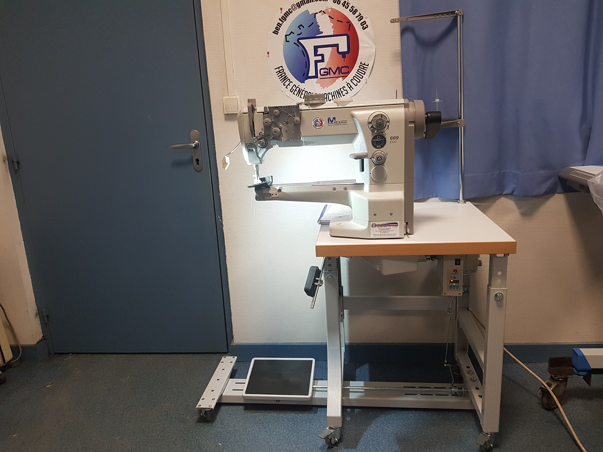 DURKOPP ADLER 669 -180010 E Triple-Entrainement